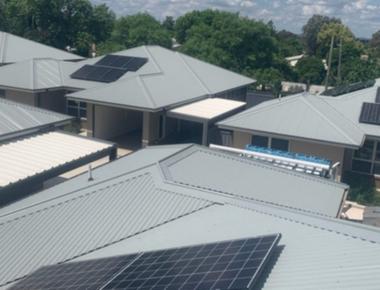 Bomen Solar Farm fully operational, opens to school visit – Spark ...